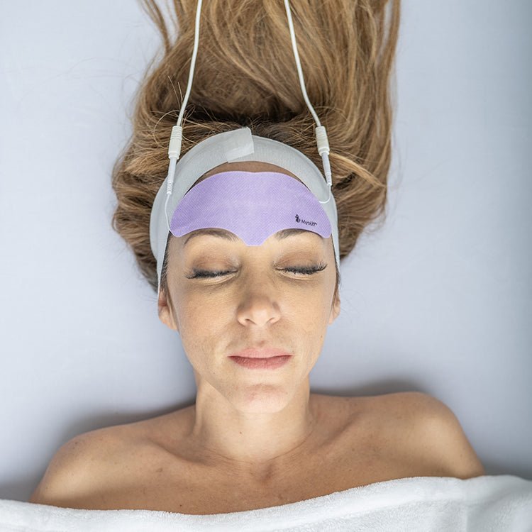 Top Reasons to Use a Conductive Forehead Mask with Microcurrent – 7E ...