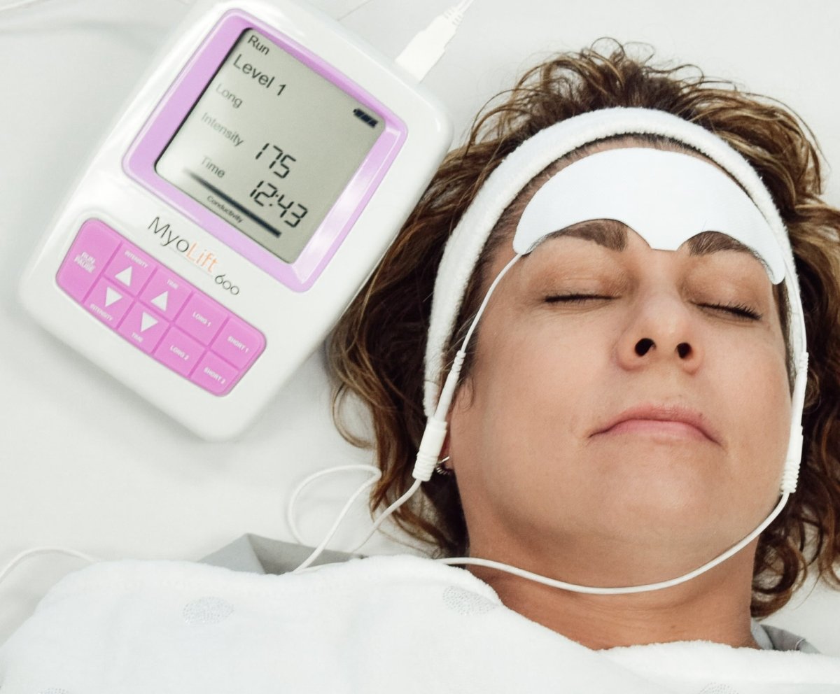 Best Hands-Free Conductive Masks for Microcurrent Facial Therapy – 7E ...